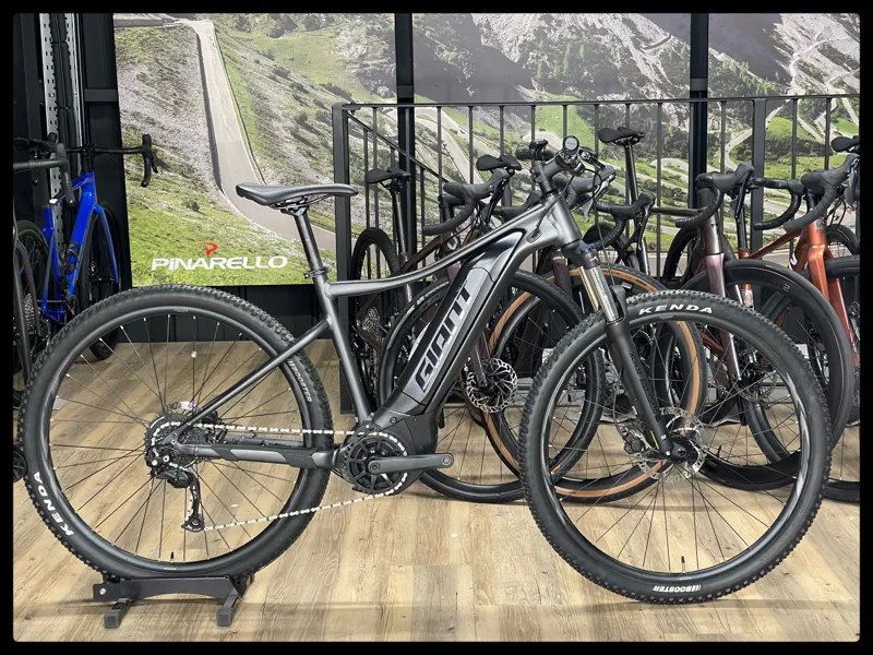 2022 Giant Talon E+ 29er Sport Mens alu ebike in black