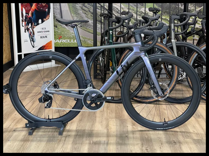 2023 Liv EnviLiv Advanced 1 Womens Carbon Road Bike in Green