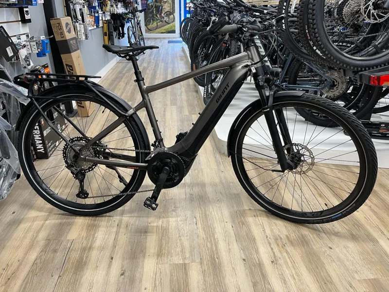 Giant EXPLORE E+ 0 PRO medium frame