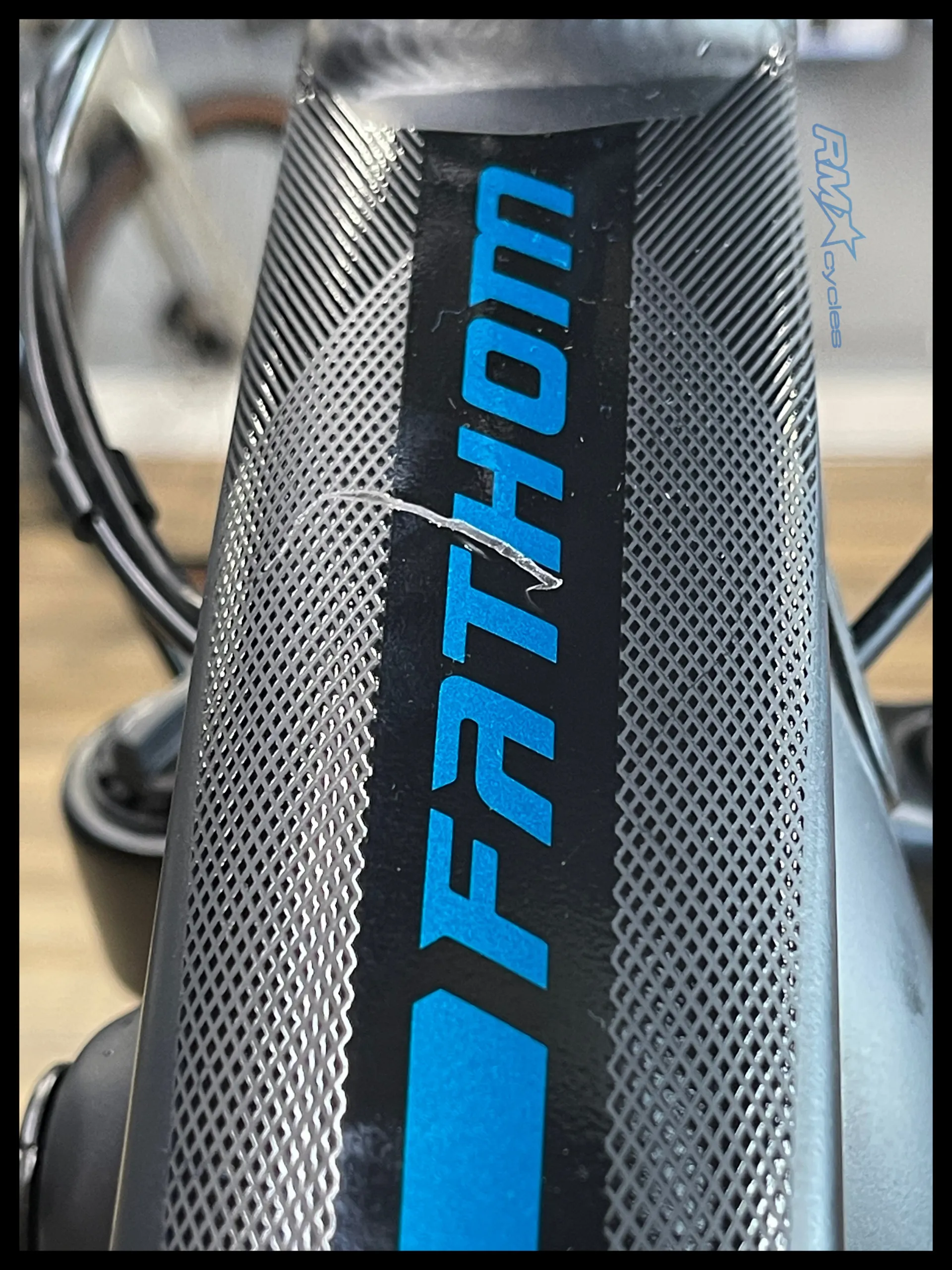 2022 Giant Fathom E+ 2 29er Mens Alloy Hardtail eMTB in Black