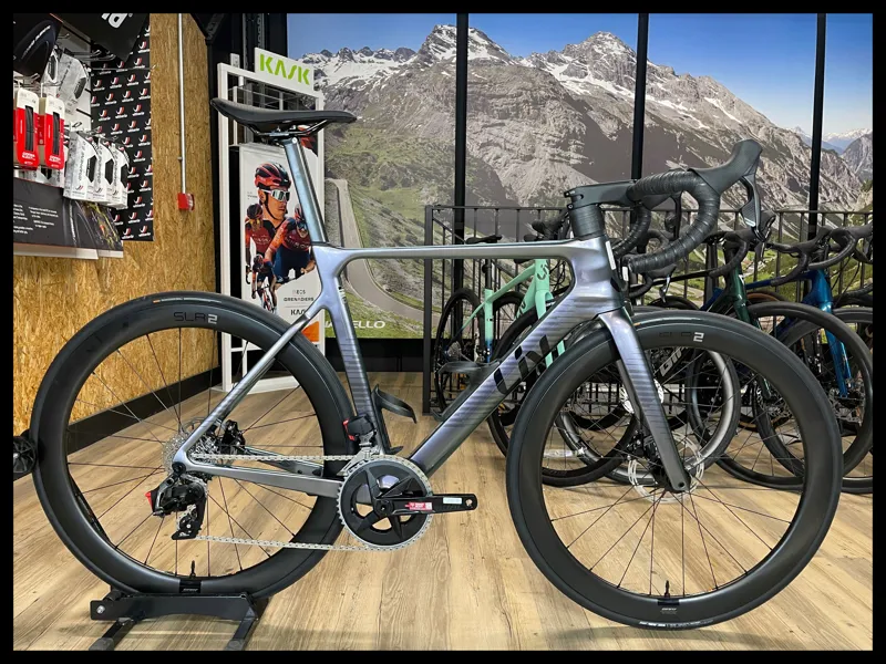 2023 Liv EnviLiv Advanced 1 Womens Carbon Road Bike in Green